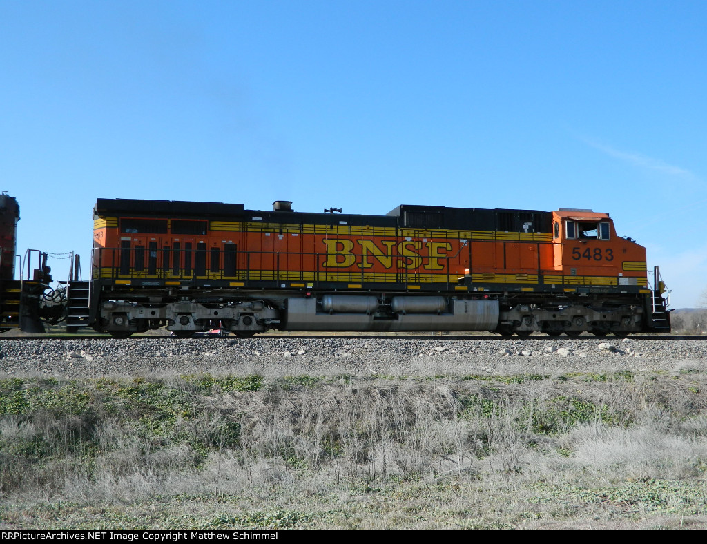BNSF 5483
